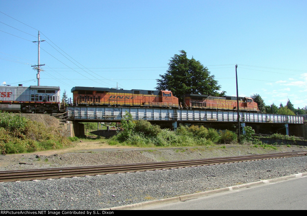 BNSF 4393 West